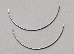 Mayo Intestinal 1/2-Circle Taper Point Needles | Medline Industries, Inc.