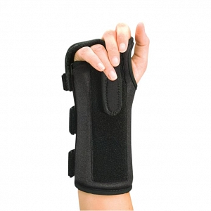 ComfortFORM Boxer's Wrist Splints with MP Block | Medline Industries, Inc.
